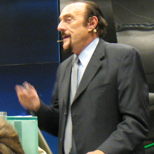 Anh Đinh Hoàng - Viblo